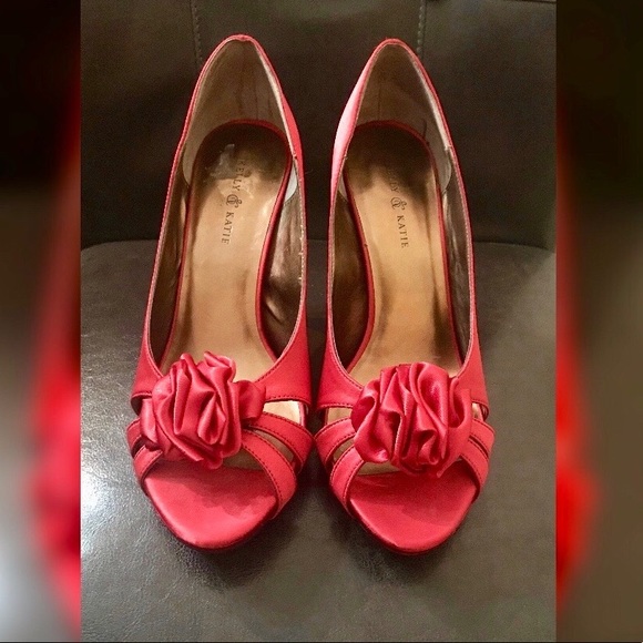 Kelly & Katie | Shoes | Red Podeswa Shoes | Poshmark